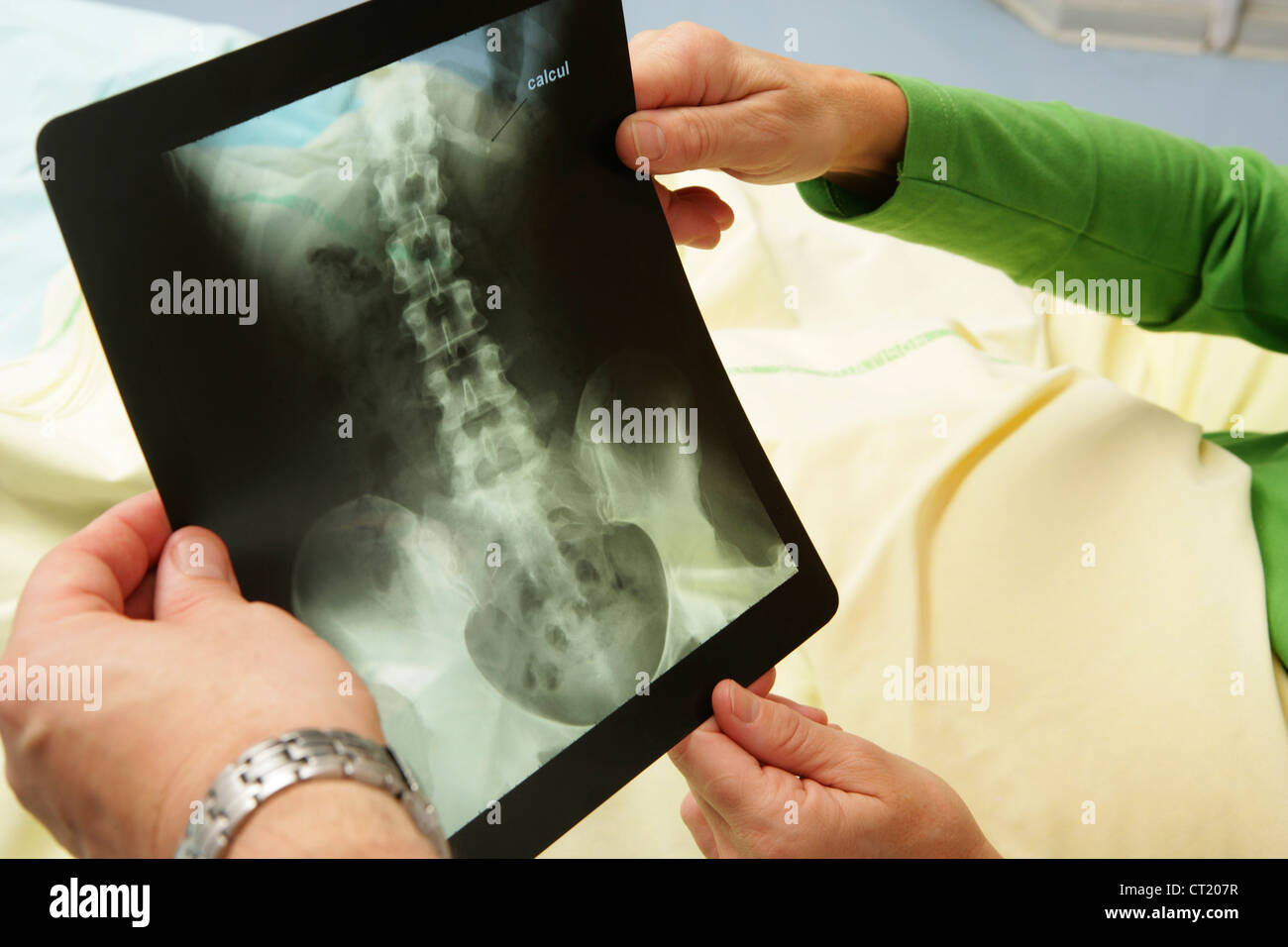 SICK PERSON HOSPITAL DOCTOR Stock Photo - Alamy