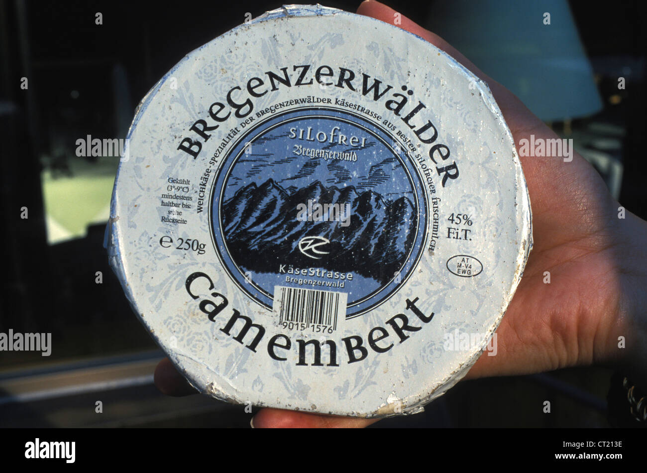 Round circular cheese cheeses hi-res stock photography and images - Alamy