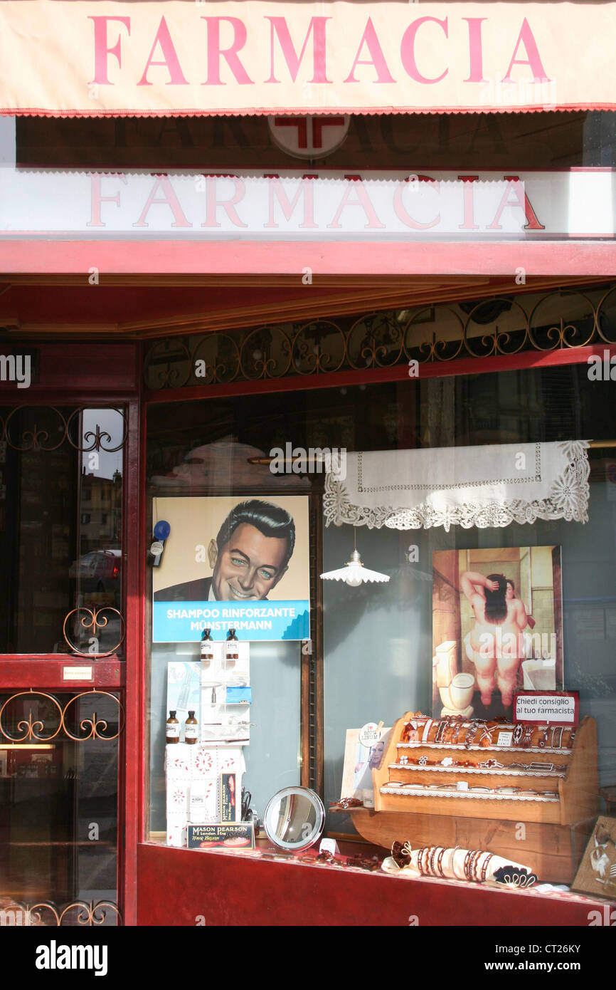 Chemists italy hi-res stock photography and images - Alamy