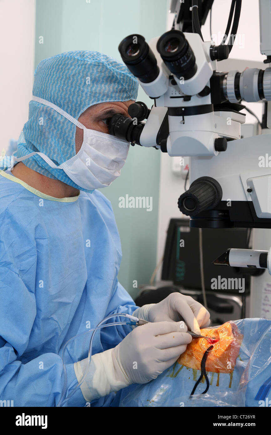 Old microscope surgery hi-res stock photography and images - Alamy