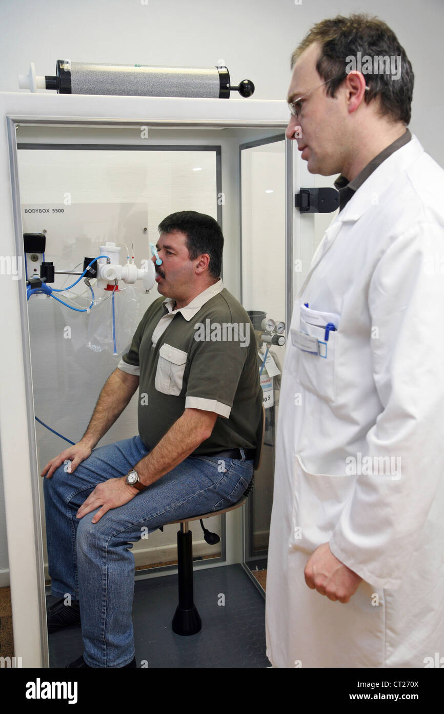 Plethysmograph hi-res stock photography and images - Alamy