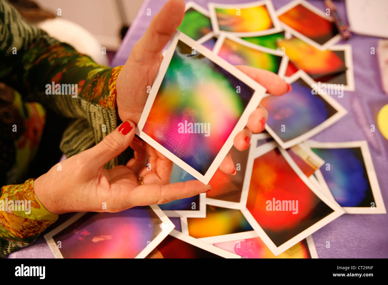Fortune telling photos hi-res stock photography and images - Alamy