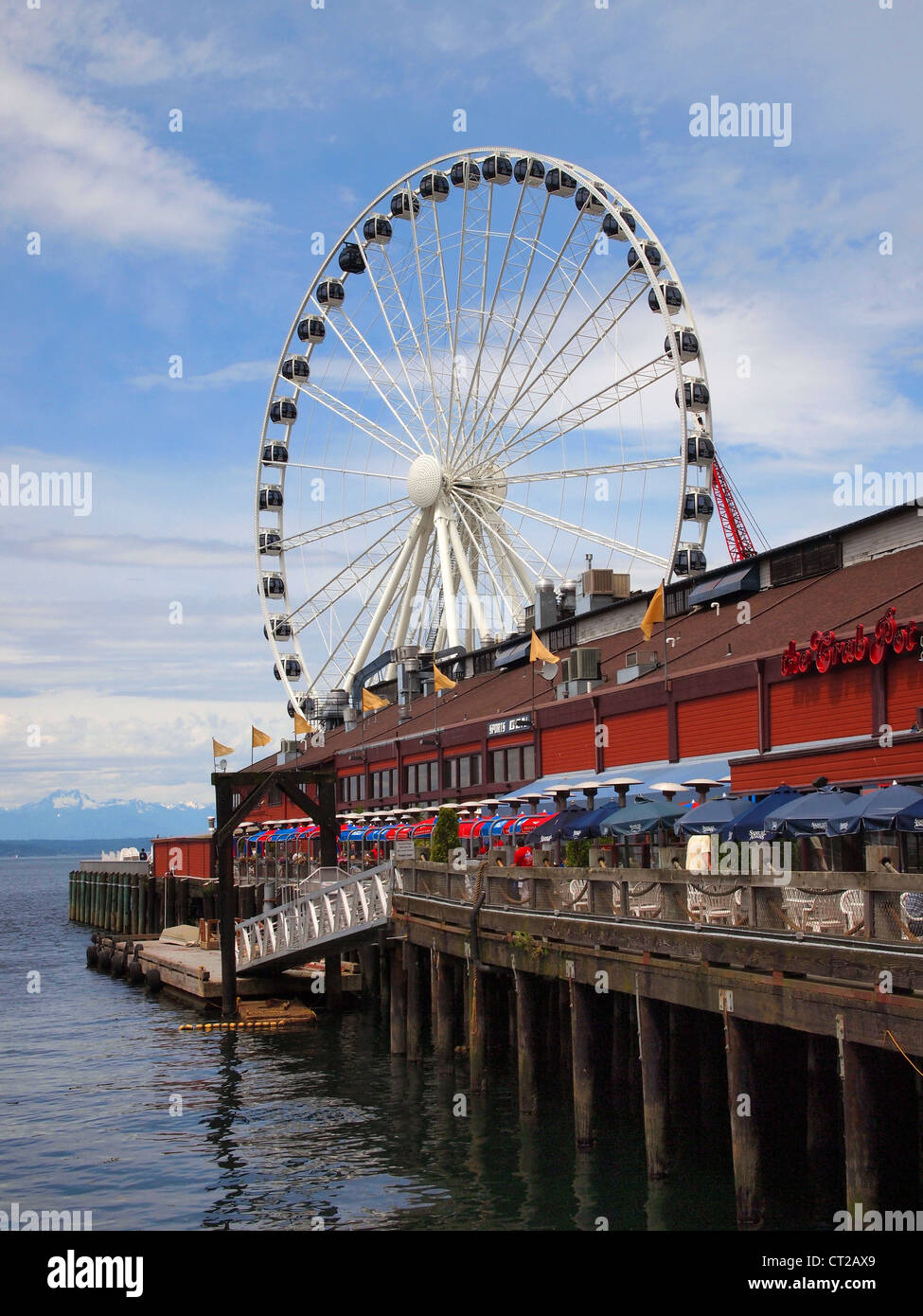 Pier 57 seattle washington hi-res stock photography and images - Alamy
