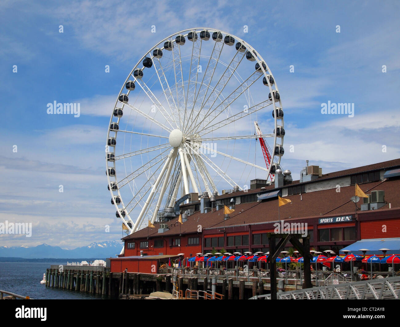 Great Ferris Wheel at Pier 57, Seattle, USA Stock Photo - Alamy