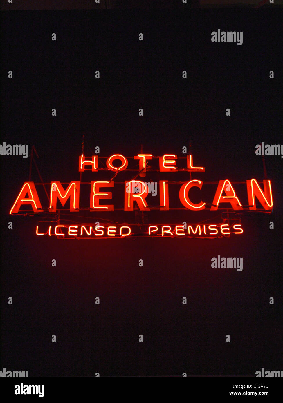 Hotel American neon sign Stock Photo - Alamy