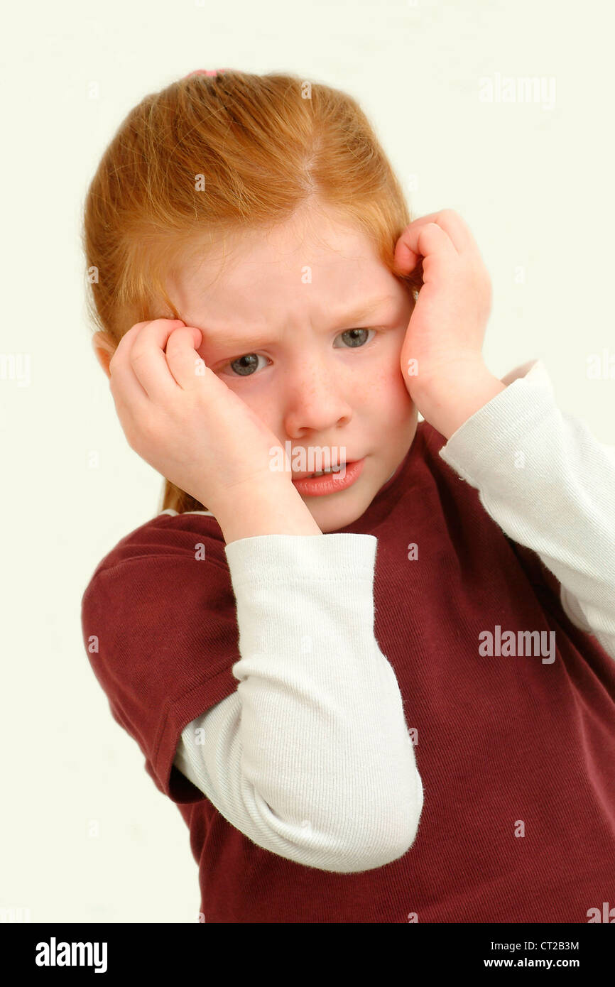 3-5 YEARS OLD CHILD CRYING Stock Photo - Alamy