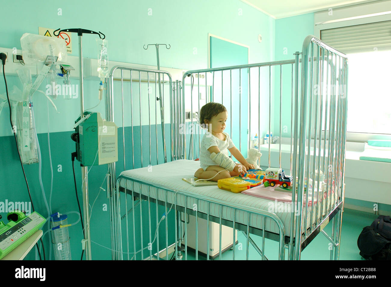 CHILD HOSPITAL PATIENT Stock Photo - Alamy