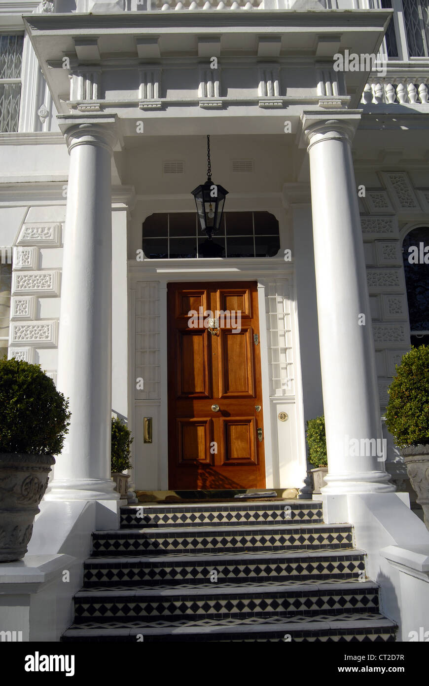 Kessington and Chelsea Entrance Stock Photo - Alamy