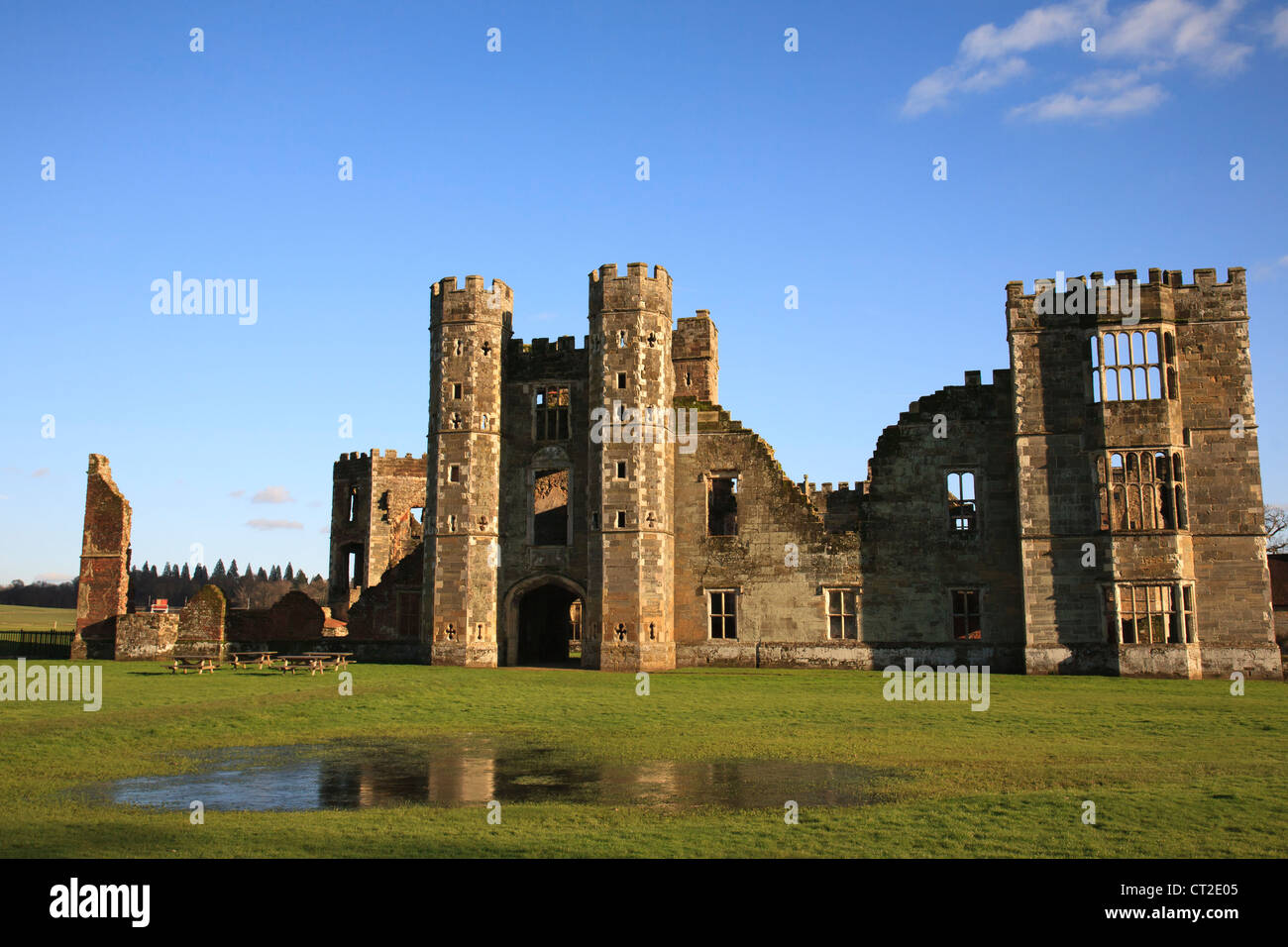 Cowdray Ruins in Midhurst, England Stock Photo - Alamy