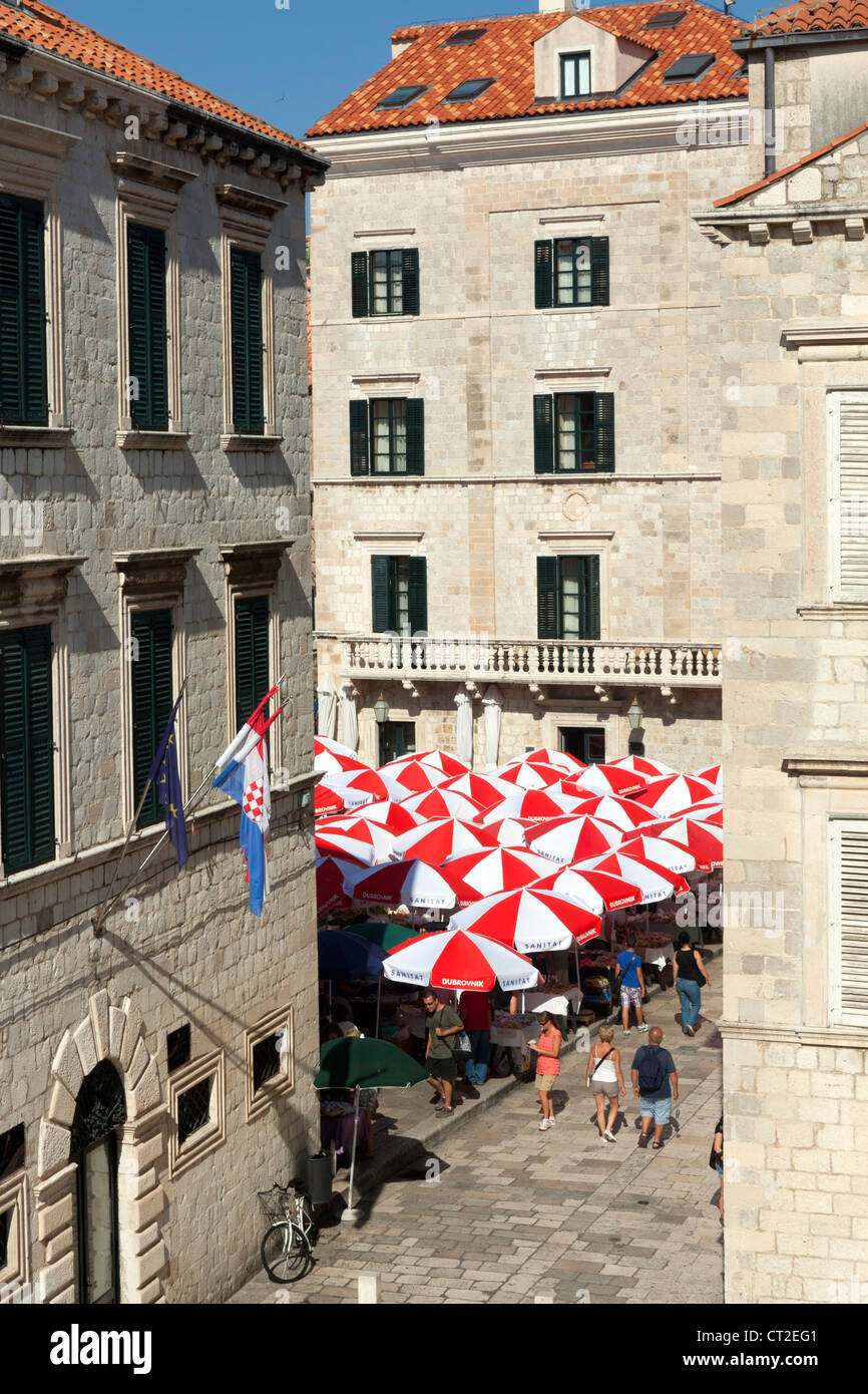 Market place at Gundulic Square in Dubrovnik old town Stock Photo - Alamy