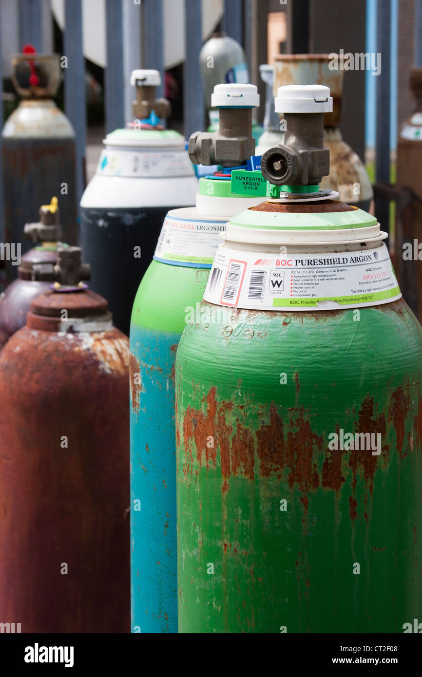 Oxygen gas cylinders hi-res stock photography and images - Alamy