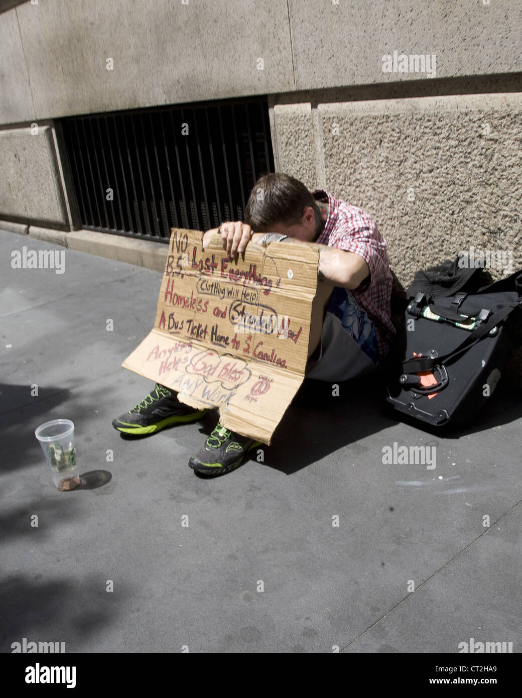 Destitute person new york city hi-res stock photography and images - Alamy