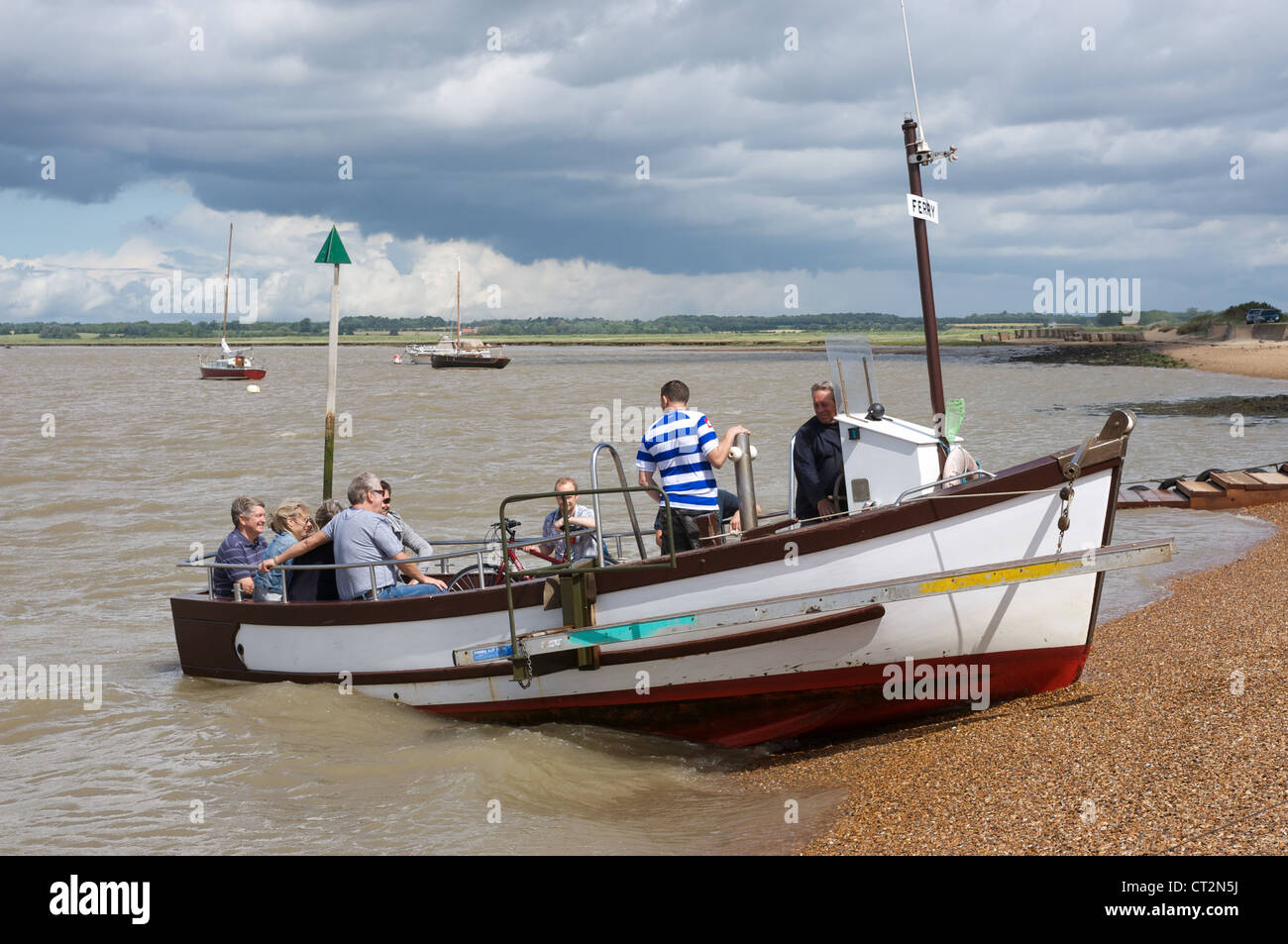 Ferryboat river Deben Bawdsey Suffolk Stock Photo - Alamy