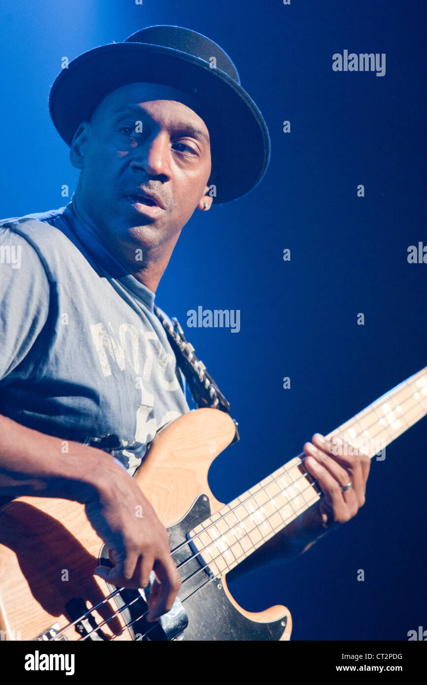 Marcus miller hi-res stock photography and images - Alamy