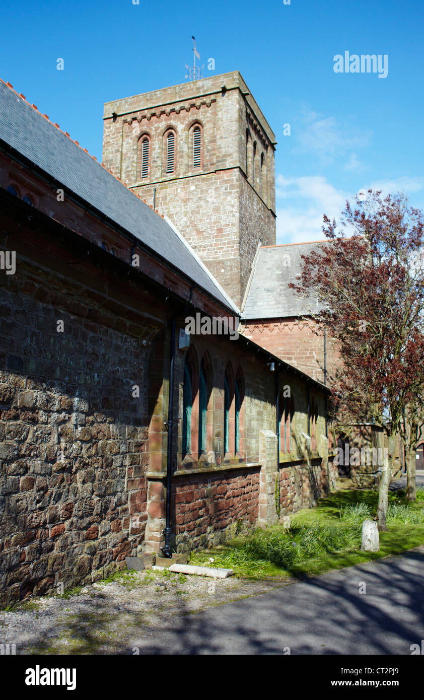 Red brick built church hi-res stock photography and images - Alamy