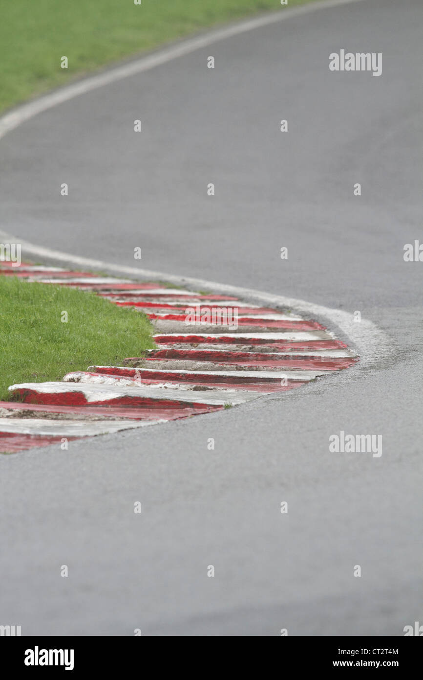 Cadwell park racetrack hi-res stock photography and images - Alamy