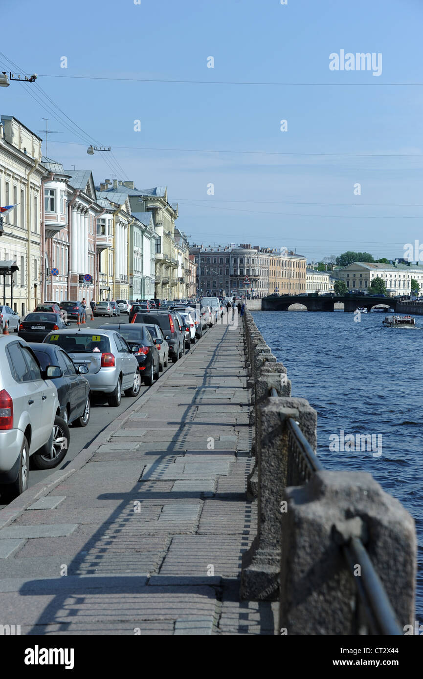 The road embankment hi-res stock photography and images - Alamy