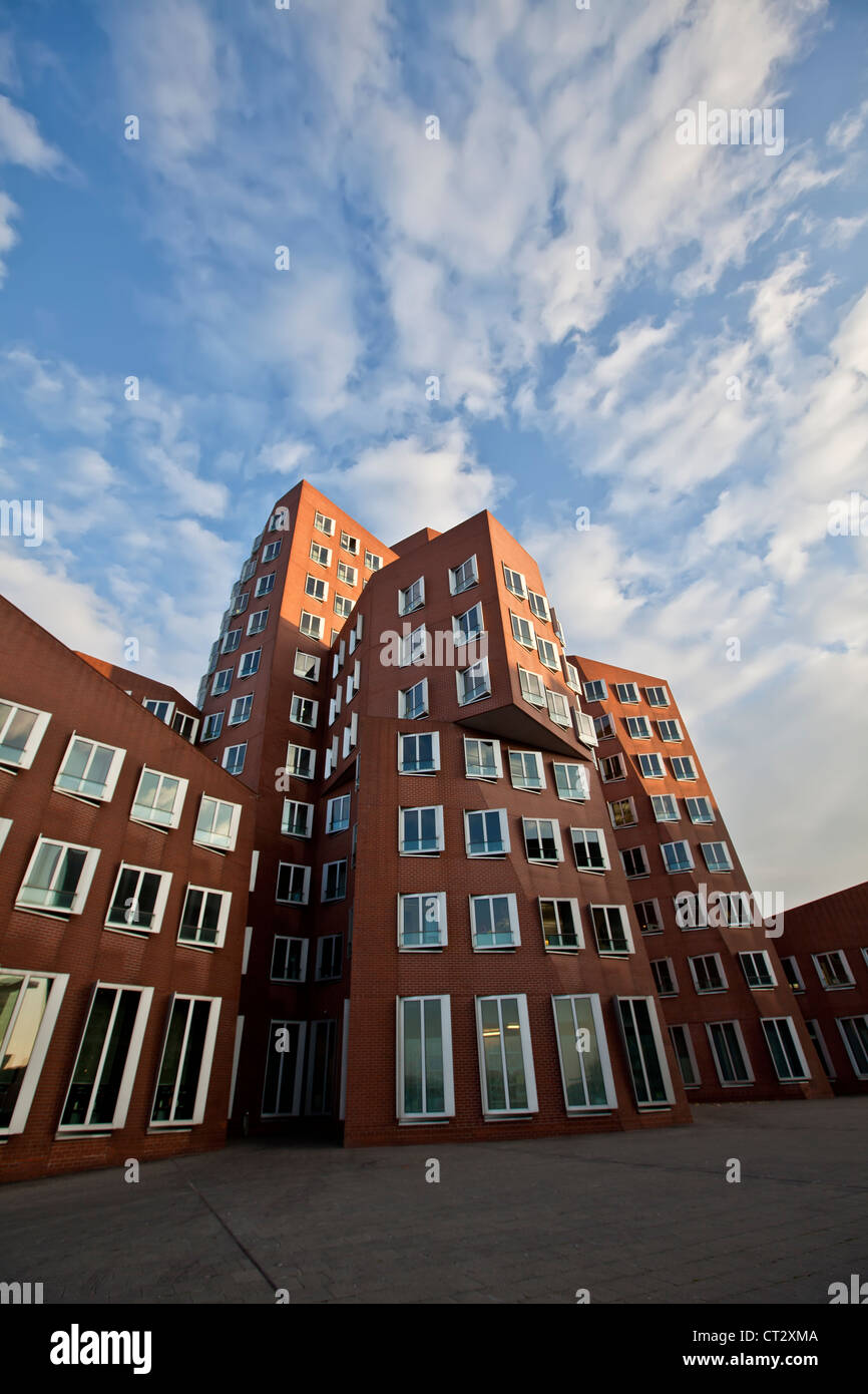 Dusseldorf architecture hi-res stock photography and images - Alamy