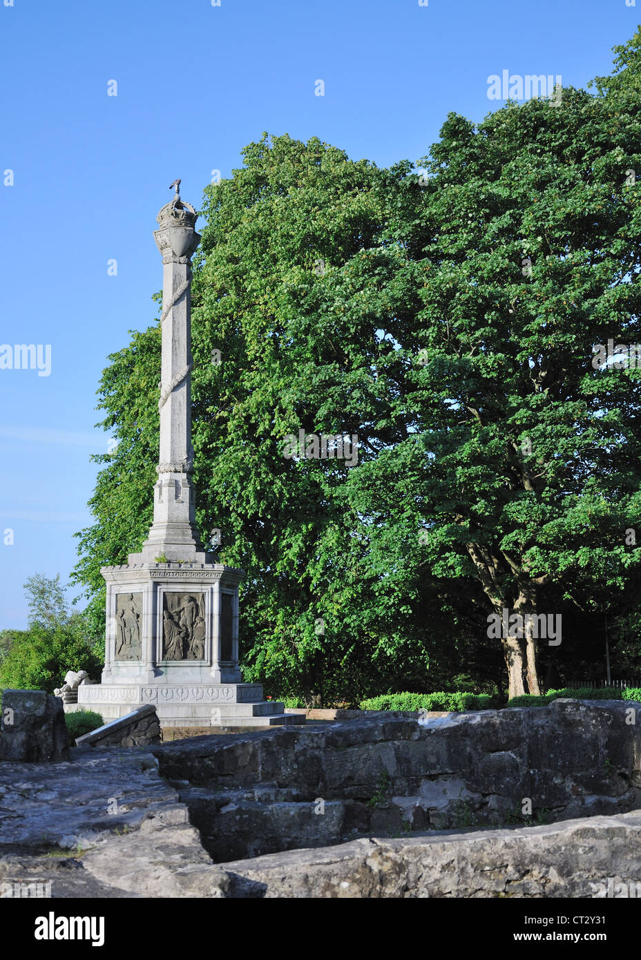 This is the monument dedicated to the historical Scottish hero, William ...