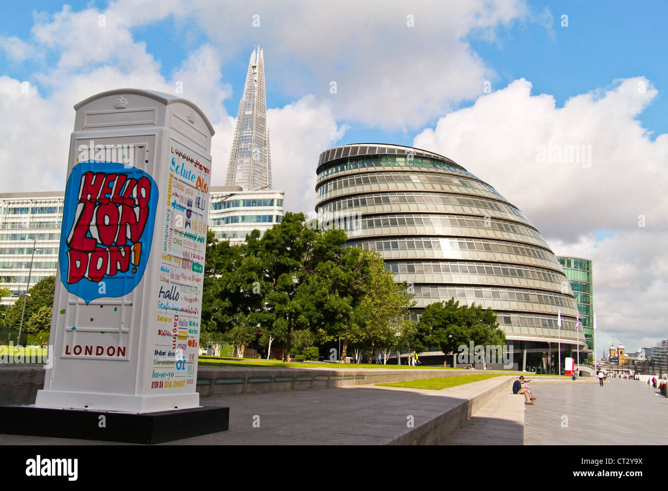 phone box, City Hall and Shard building on South Bank Stock Photo - Alamy