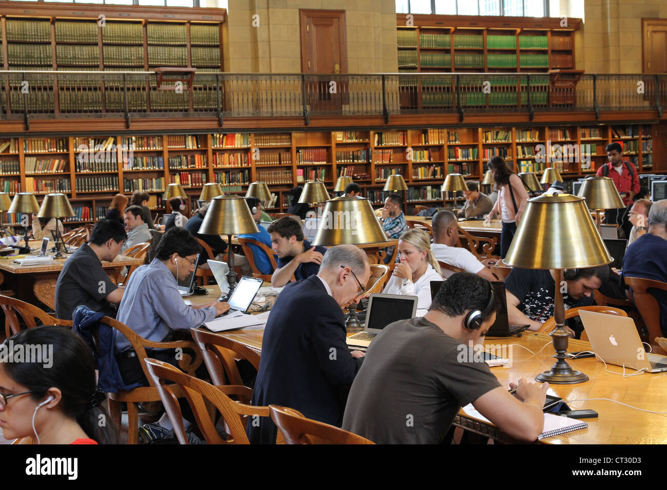 New york public library reading room hi-res stock photography and ...
