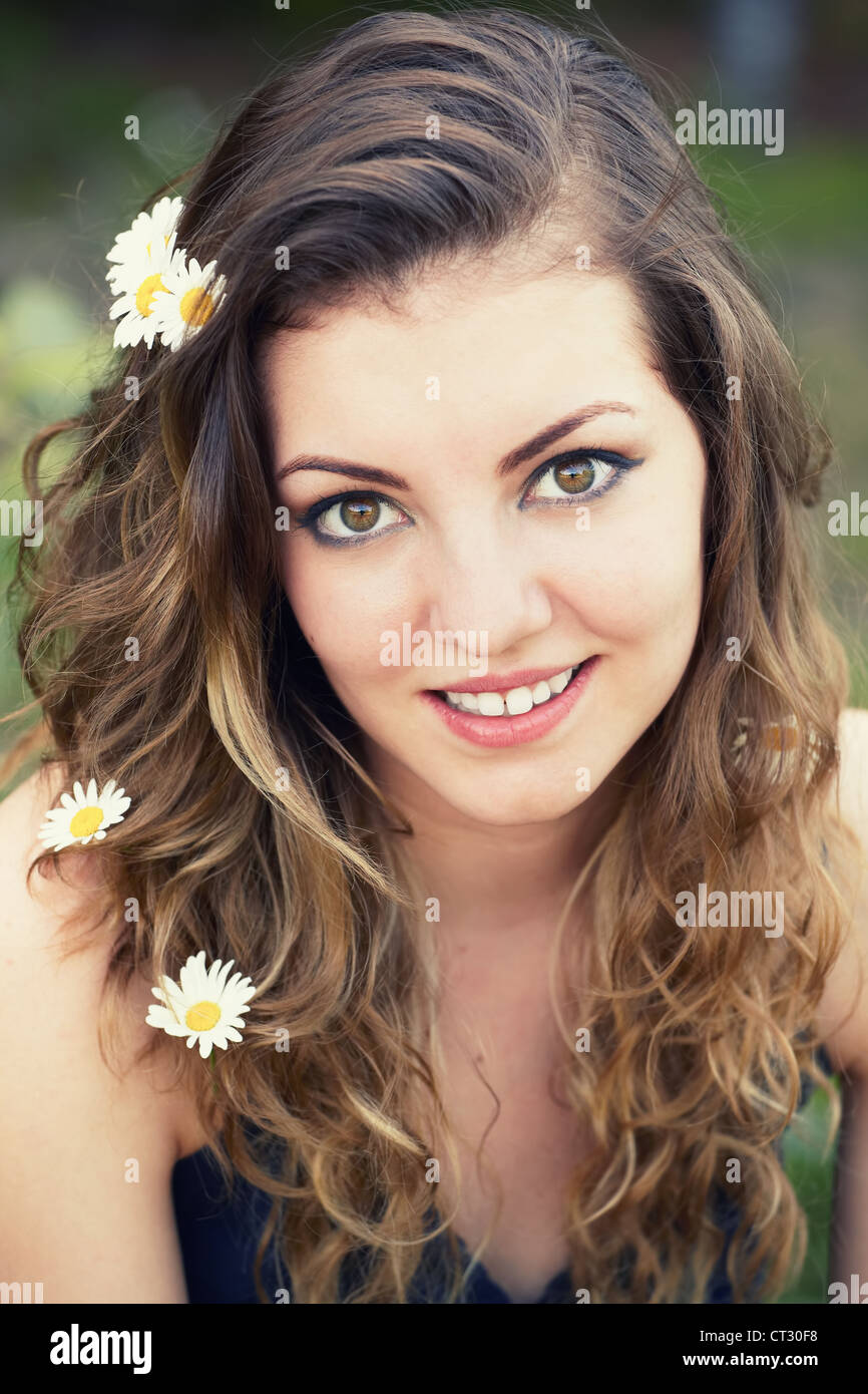 Portrait of a beautiful 20 year old woman enjoying a summer day outdoor Stock Photo - Alamy