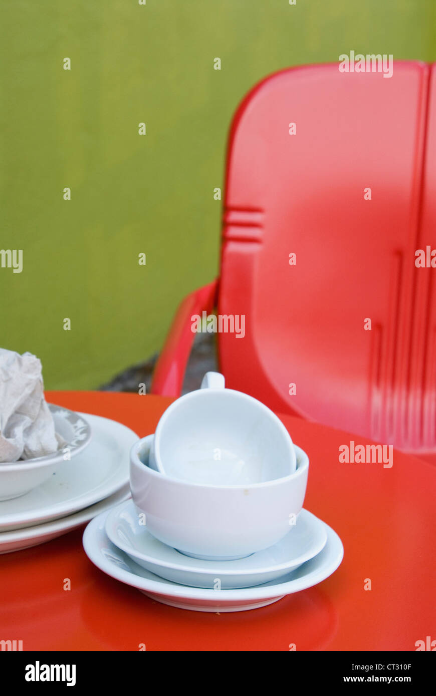 Stacked dirty plates hi-res stock photography and images - Alamy