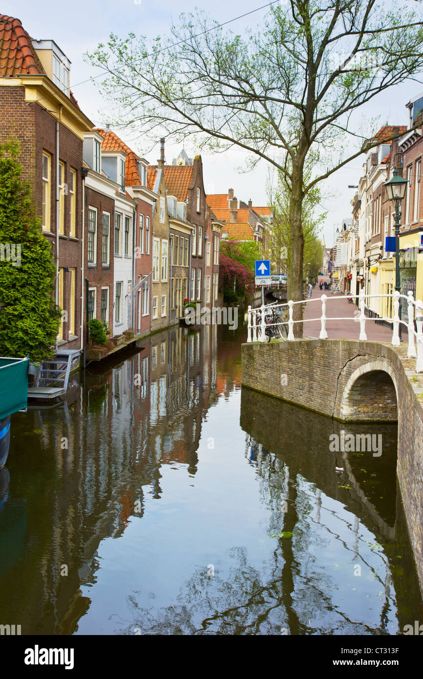 Canals in delft hi-res stock photography and images - Alamy