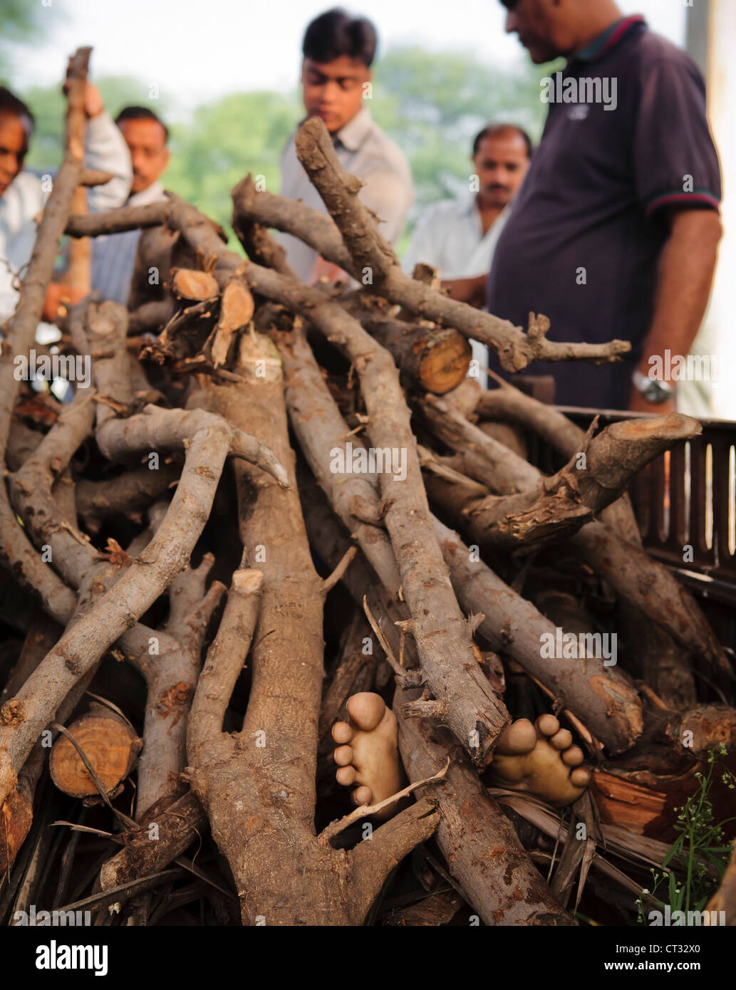 Corpse Preparation High Resolution Stock Photography and Images - Alamy