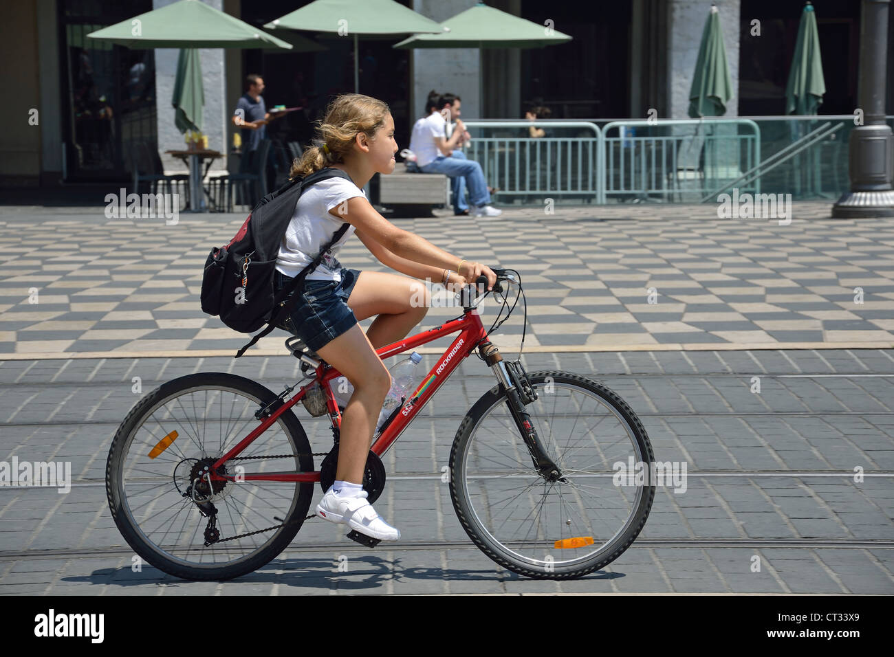Cycling through buildings hi-res stock photography and images - Alamy