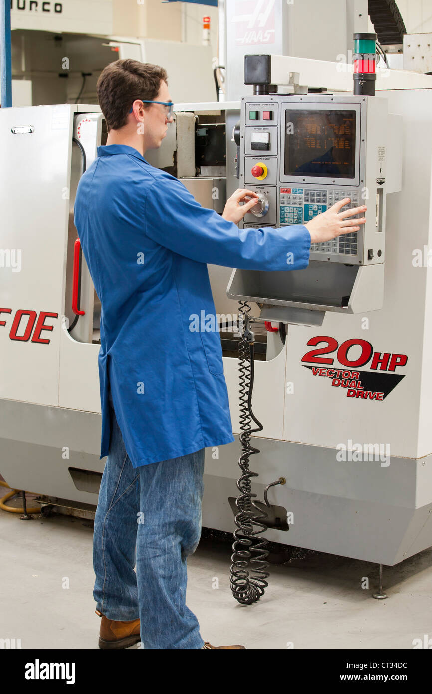 Edm hi-res stock photography and images - Alamy