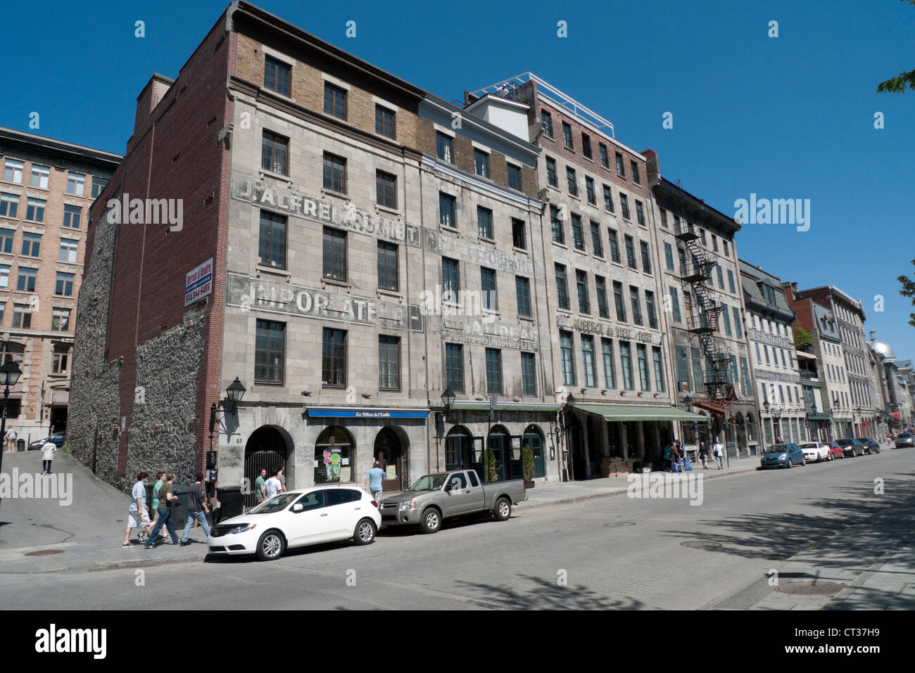 Canada montreal vieux montreal rue hi-res stock photography and images ...