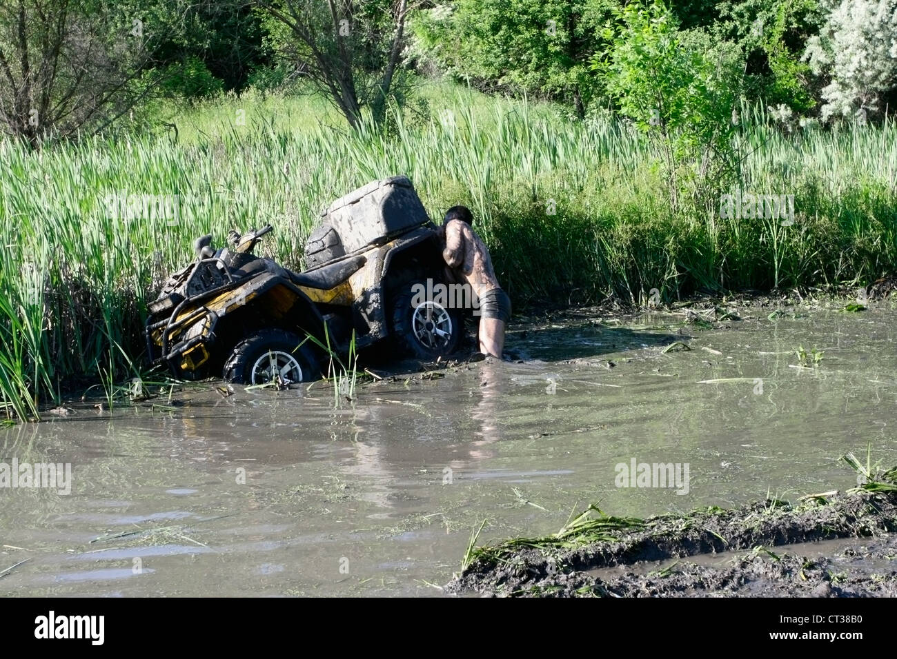 Mud spray hi-res stock photography and images - Alamy