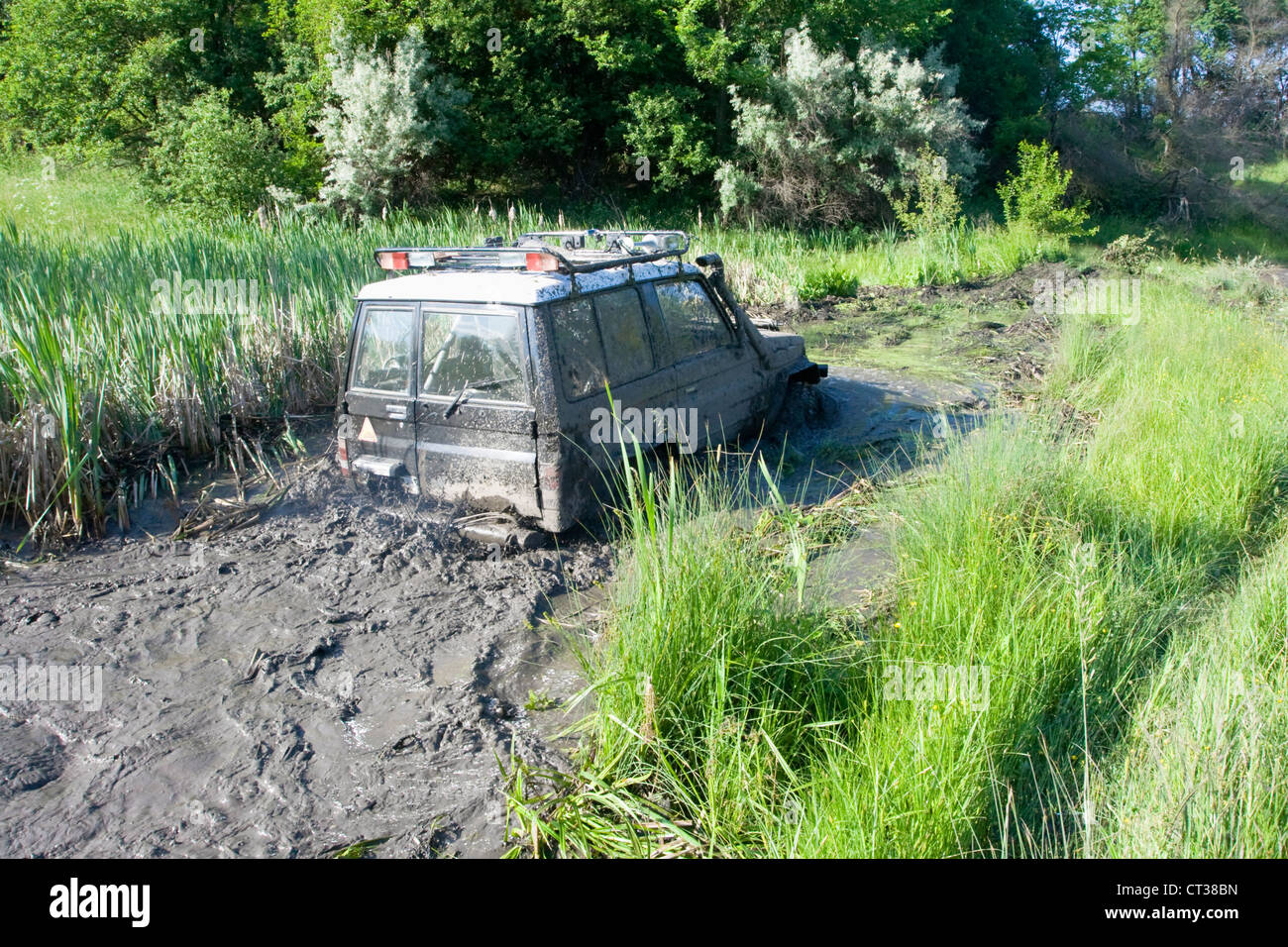 Rally car mud spray hi-res stock photography and images - Alamy