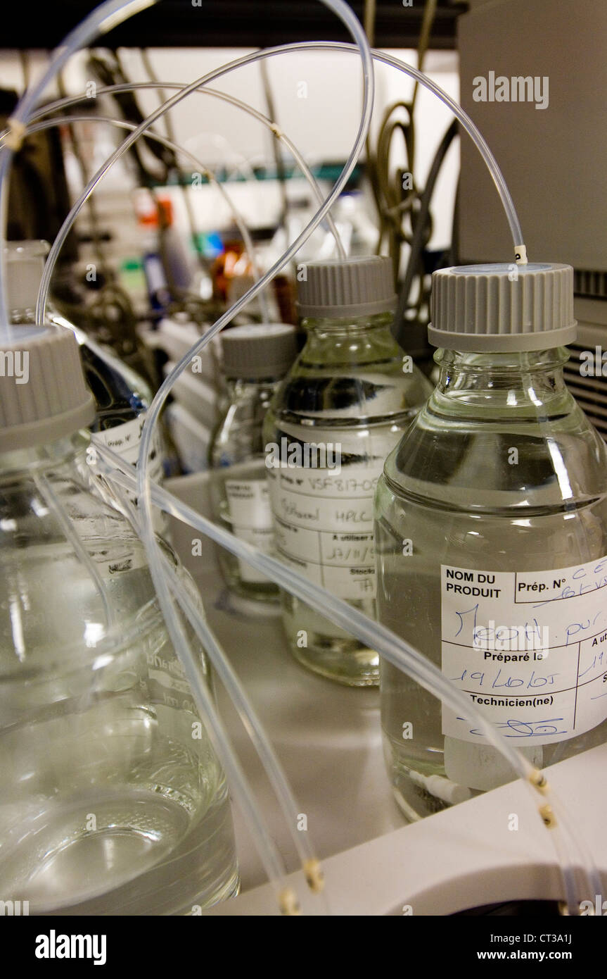 PHARMACEUTICAL INDUSTRY, LABO Stock Photo - Alamy