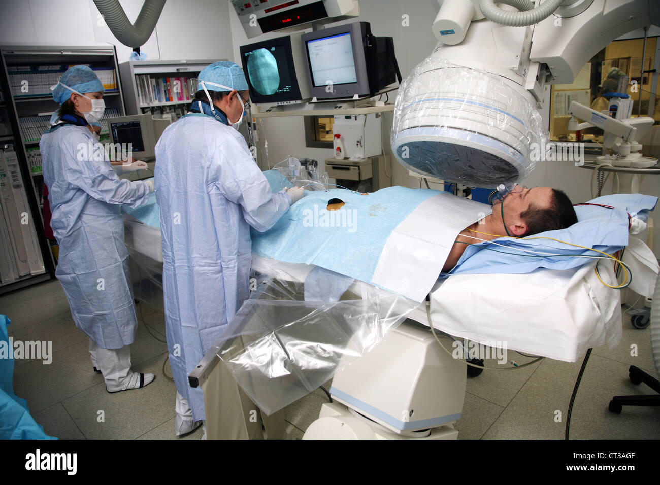 Coronary angiograms hi-res stock photography and images - Alamy