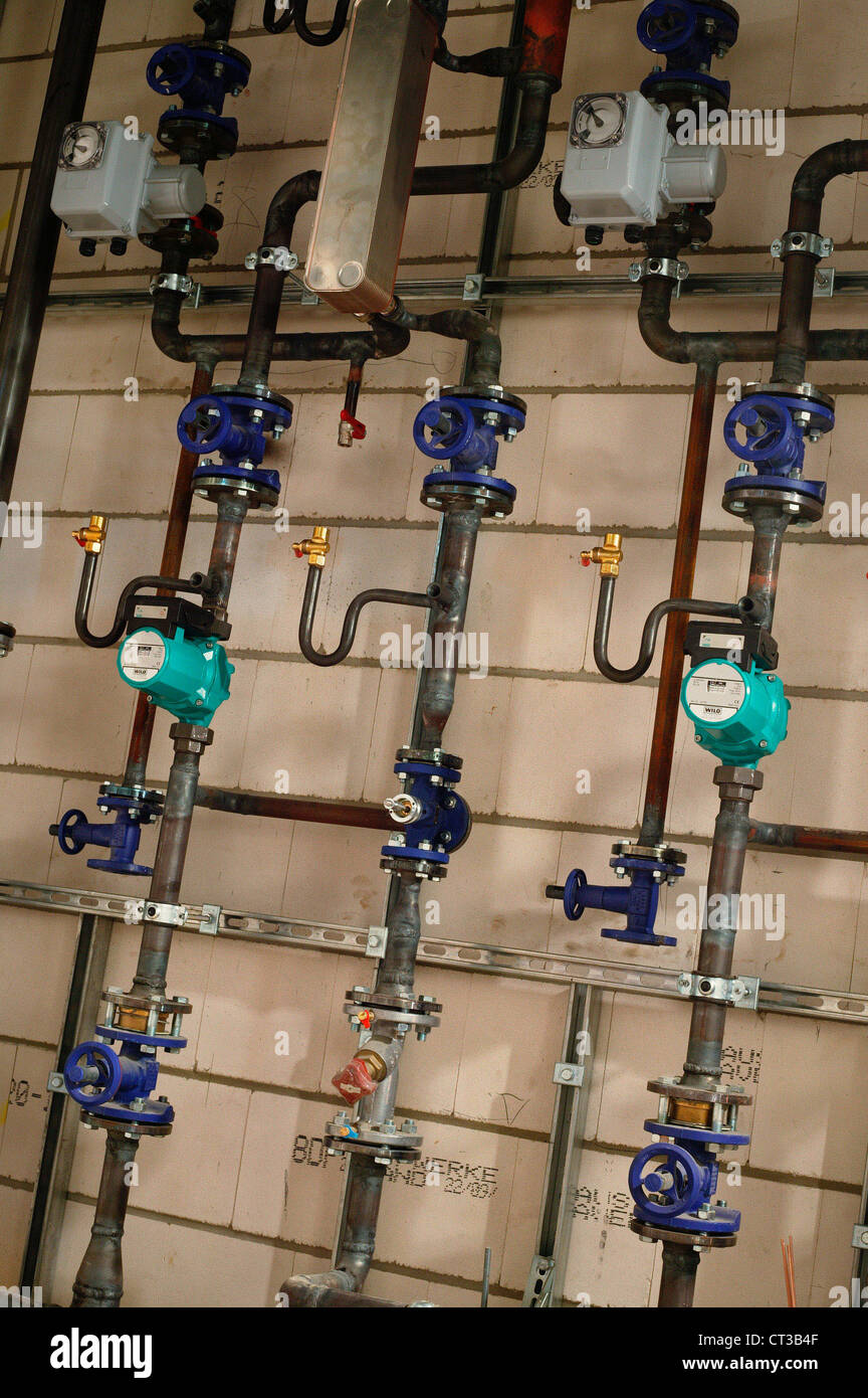 Pipeline network hi-res stock photography and images - Alamy