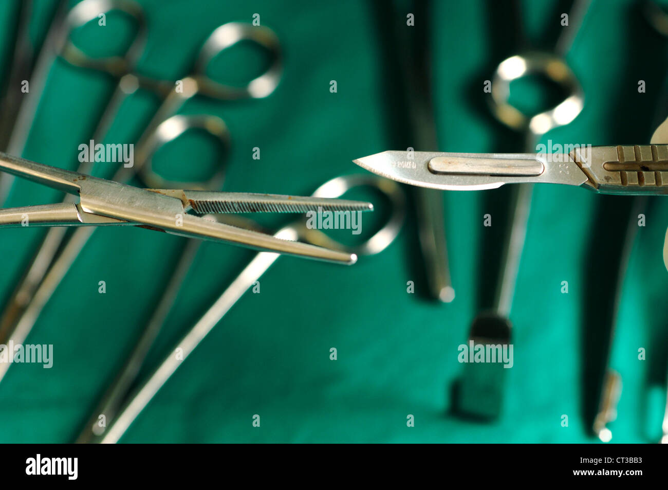 Scapel surgical hi-res stock photography and images - Alamy