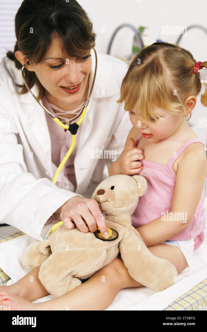 Auscultation auscultate auscultating hi-res stock photography and ...