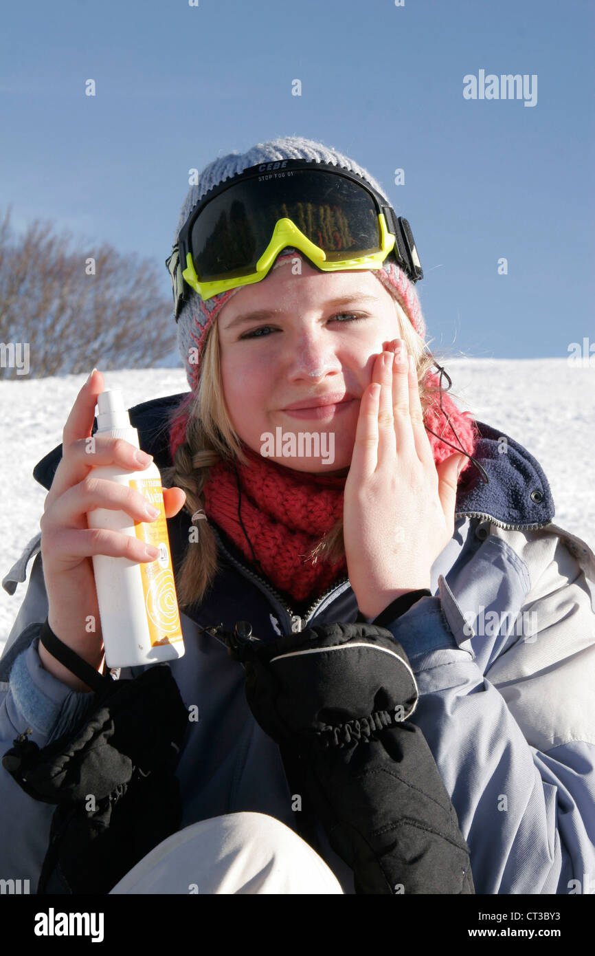 Young teen sunburn hi-res stock photography and images - Alamy