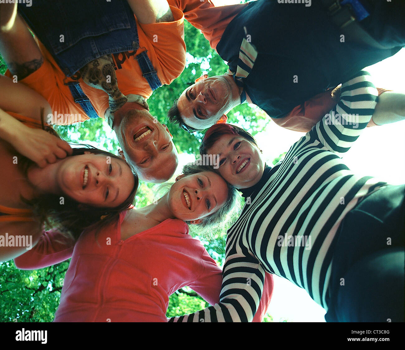 Berlin, young people in the Friedrichshain park Stock Photo - Alamy