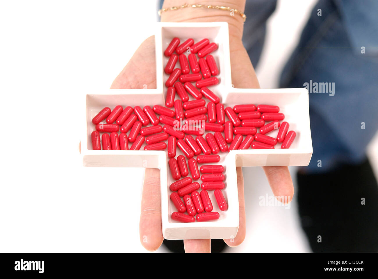 Red cross actions hi-res stock photography and images - Alamy