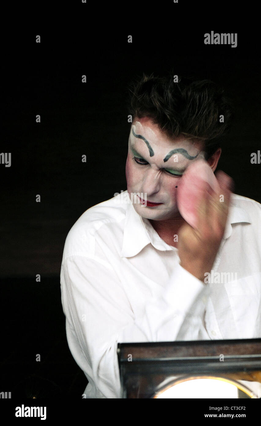 Clown mirror hi-res stock photography and images - Alamy