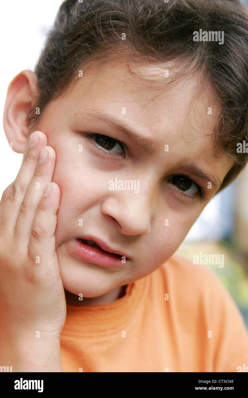 Teethache boy hi-res stock photography and images - Alamy