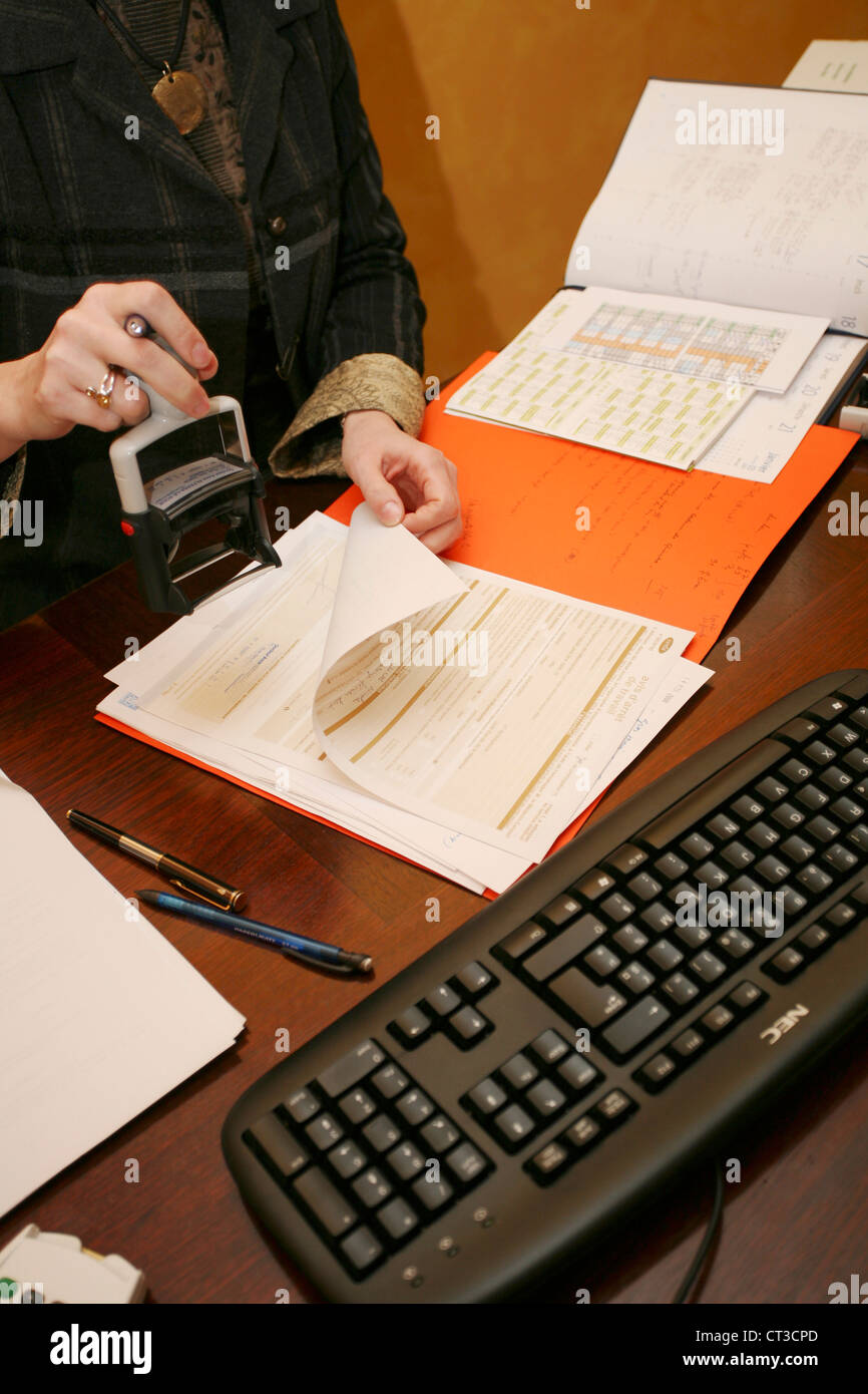 Medical leave hi-res stock photography and images - Alamy