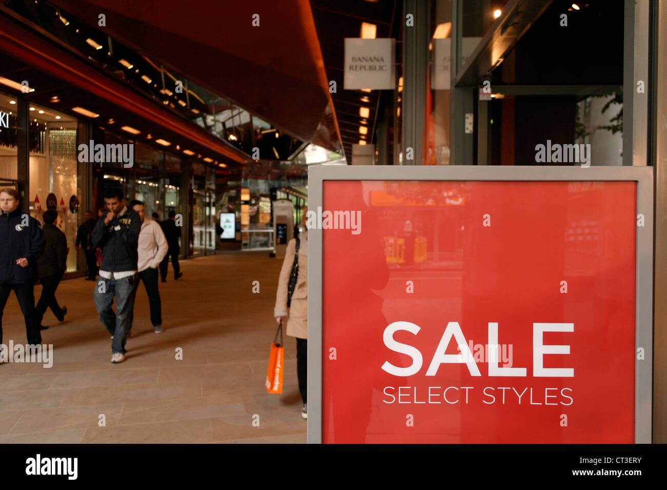 One new change shopping mall at St. Paul in City of London Stock Photo ...