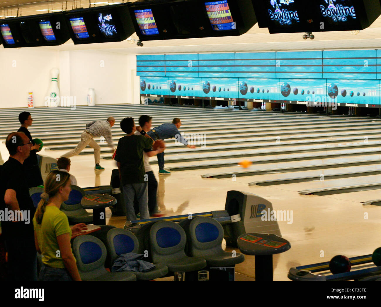 Berlin, bowling in Hasenheide Stock Photo - Alamy