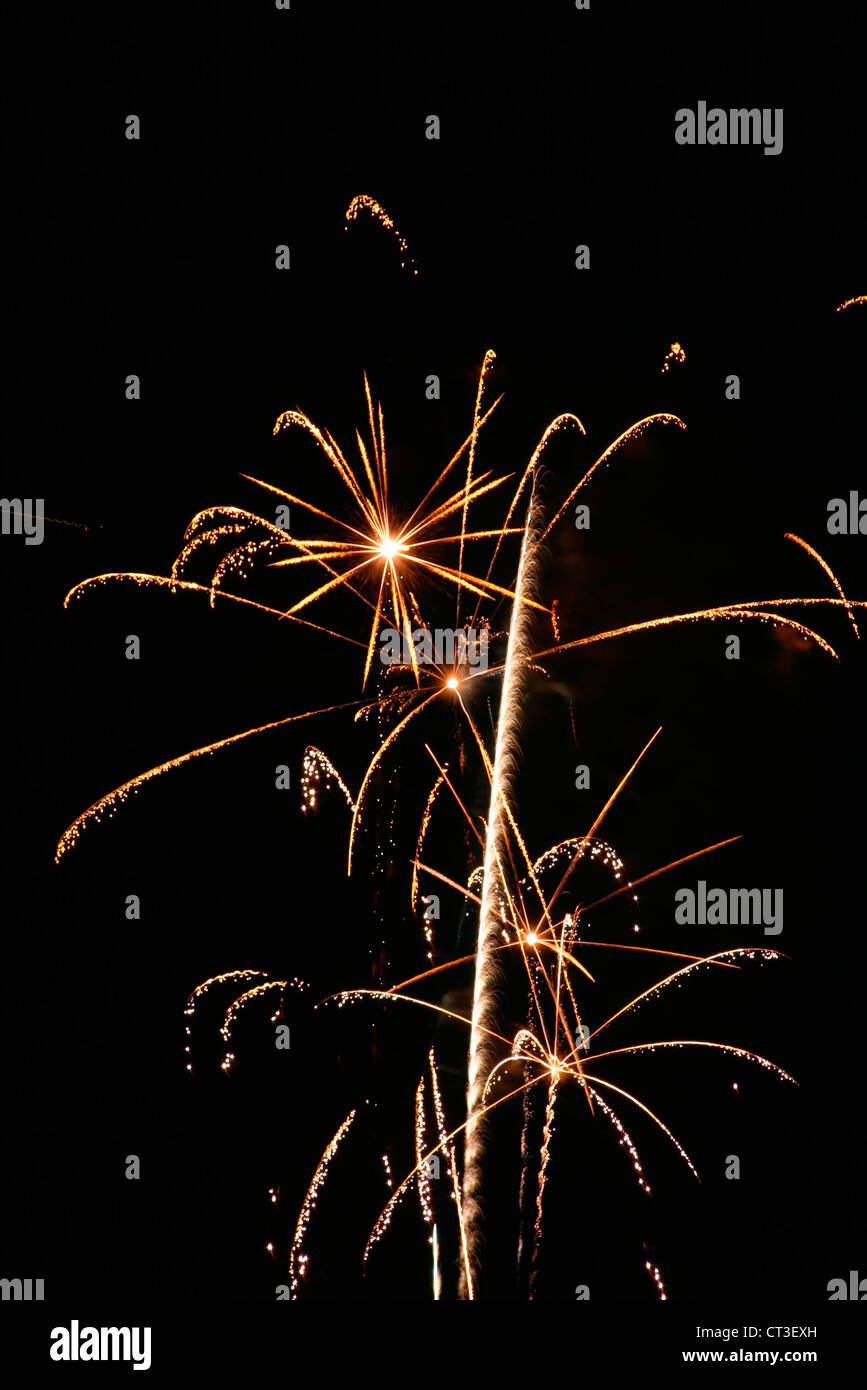 Fireworks against black sky hi-res stock photography and images - Alamy