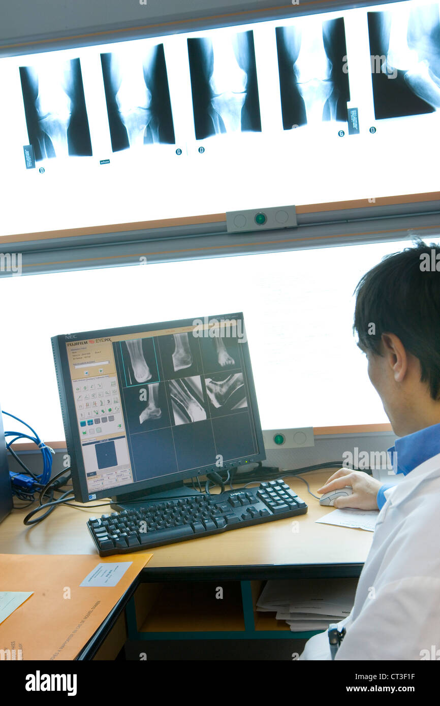 Viewboxes hi-res stock photography and images - Alamy