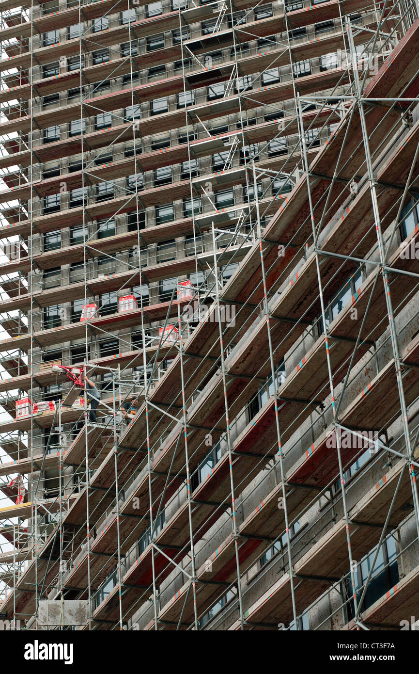 Berlin scaffolding on a skyscraper under construction Stock Photo - Alamy